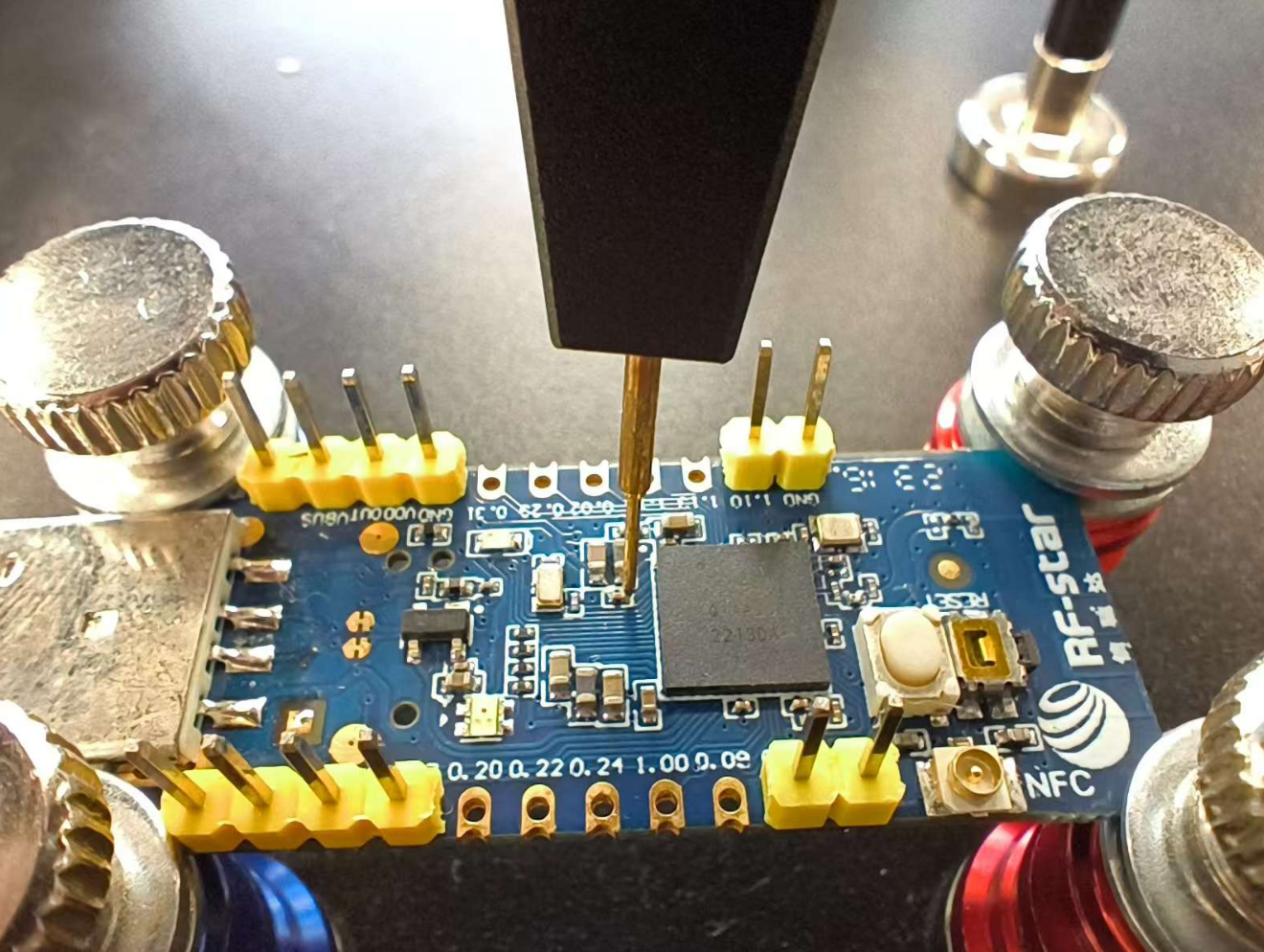 nRF52 电压故障注入绕过 APPROTECT 固件读保护 - 故障注入wiki 测试